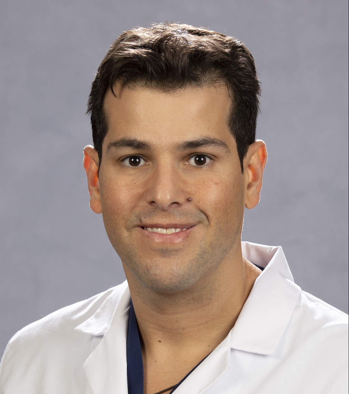 Dr. Felipe Ferreira de Souza Joins the Department of Radiology - InventUM
