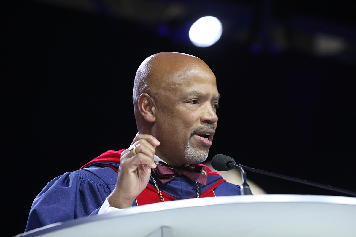 Dean Ford Named President of American College of Surgeons - InventUM