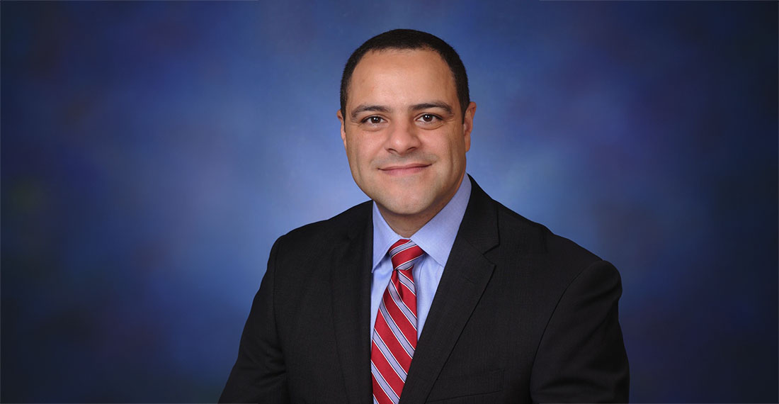 Dr. Victor Hugo Hernandez Joins The Hip Society - InventUM